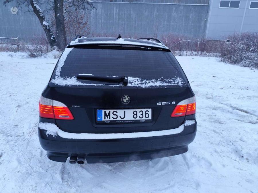 Black BMW 525 2008 in Kaunas, with an engine capacity of 2.99 L and mileage of 362 thousand km for 3850 €, photo 6 on AUTOMOTO.COM.LV