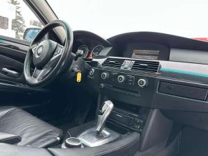 Melns BMW 525 2008 Klaipėda, ar dzinēja tilpumu 2.99 L un nobraukumu 350 tūkst. km par 2999 €, foto 24 vietnē AUTOMOTO.COM.LV