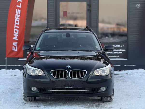 Black BMW 525 2008 in Vilnius, with an engine capacity of 2.99 L and mileage of 291 thousand km for 4750 €, photo 2 on AUTOMOTO.COM.LV