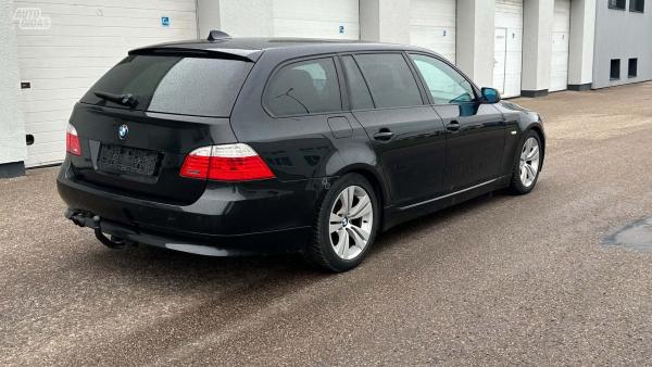 Black BMW 525 2008 in Marijampole, with an engine capacity of 3.00 L and mileage of 359 thousand km for 4200 €, photo 2 on AUTOMOTO.COM.LV