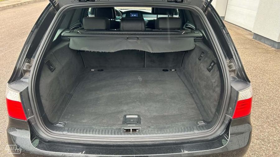 Black BMW 525 2008 in Marijampole, with an engine capacity of 3.00 L and mileage of 359 thousand km for 4200 €, photo 13 on AUTOMOTO.COM.LV