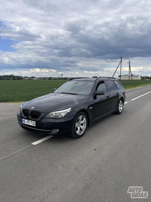 Black BMW 525 2008 in Sakiai, with an engine capacity of 3.00 L and mileage of 367 thousand km for 4250 €, photo 1 on AUTOMOTO.COM.LV
