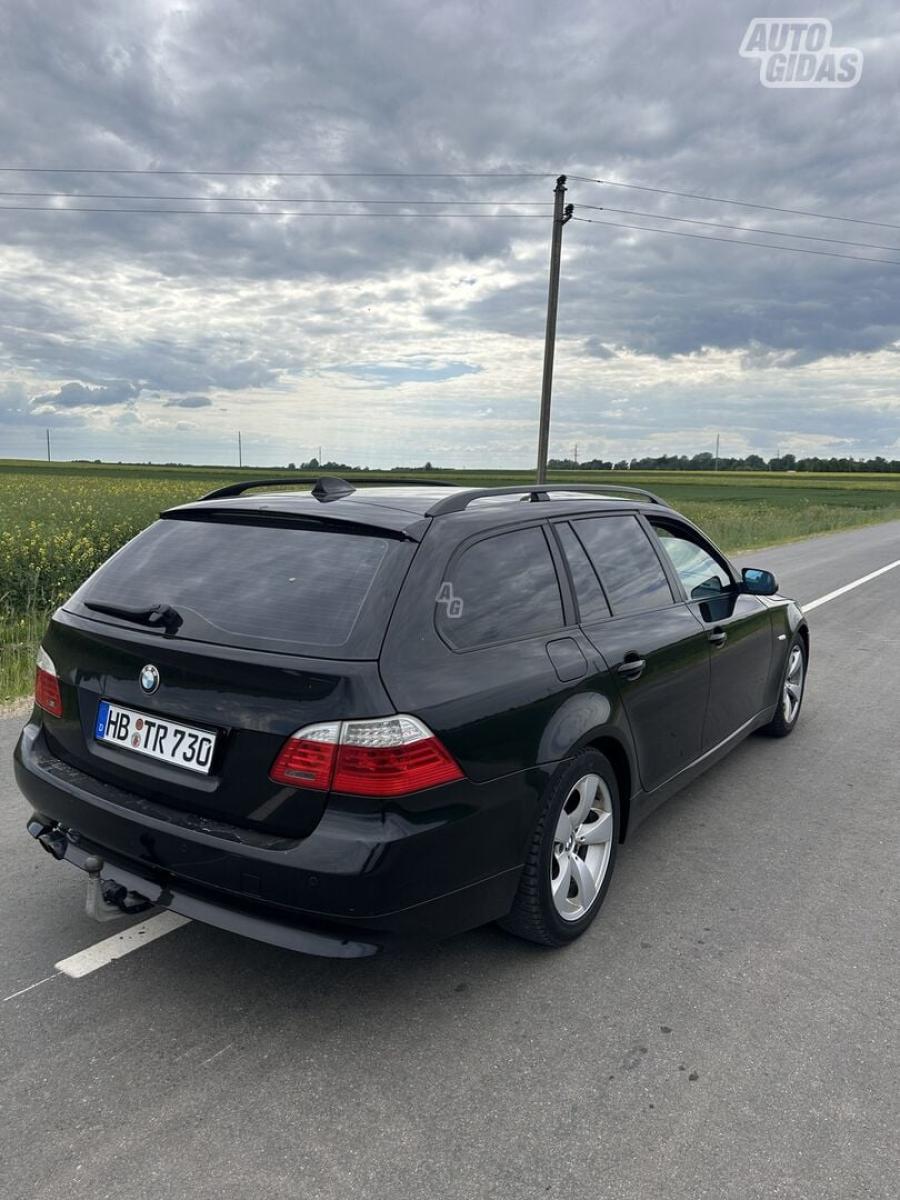 Black BMW 525 2008 in Sakiai, with an engine capacity of 3.00 L and mileage of 367 thousand km for 4250 €, photo 5 on AUTOMOTO.COM.LV