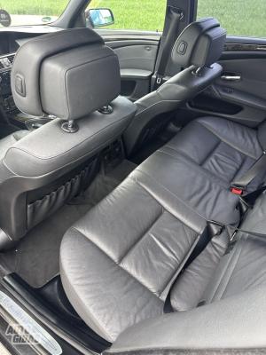 Melns BMW 525 2008 Šakiai, ar dzinēja tilpumu 3.00 L un nobraukumu 367 tūkst. km par 4199 €, foto 11 vietnē AUTOMOTO.COM.LV