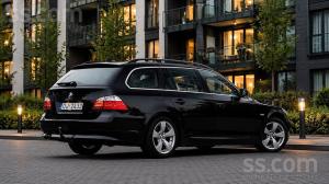 Black BMW 525 2008 in Riga, with an engine capacity of 3.00 L and mileage of 268 thousand km for 4990 €, photo 5 on AUTOMOTO.COM.LV