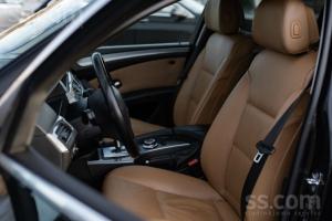 Melns BMW 525 2008 Rīga, ar dzinēja tilpumu 3.00 L un nobraukumu 320 tūkst. km par 6990 €, foto 12 vietnē AUTOMOTO.COM.LV