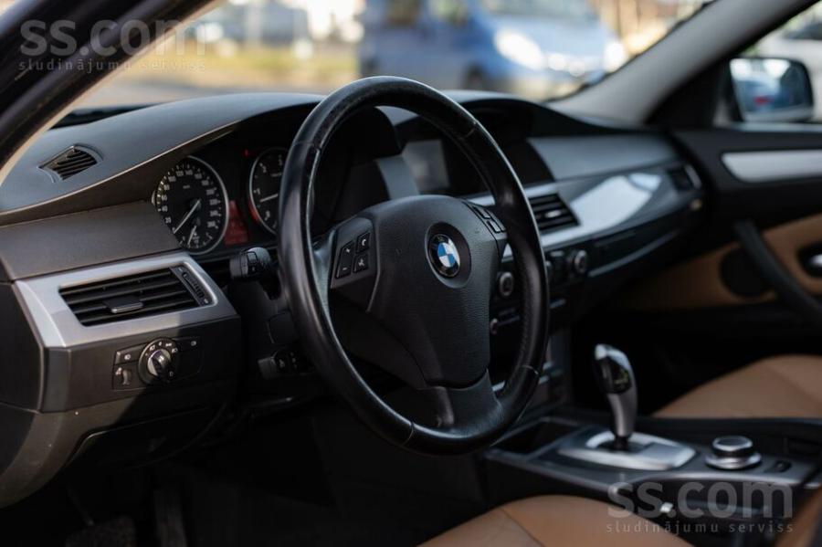 Melns BMW 525 2008 Rīga, ar dzinēja tilpumu 3.00 L un nobraukumu 320 tūkst. km par 6990 €, foto 13 vietnē AUTOMOTO.COM.LV