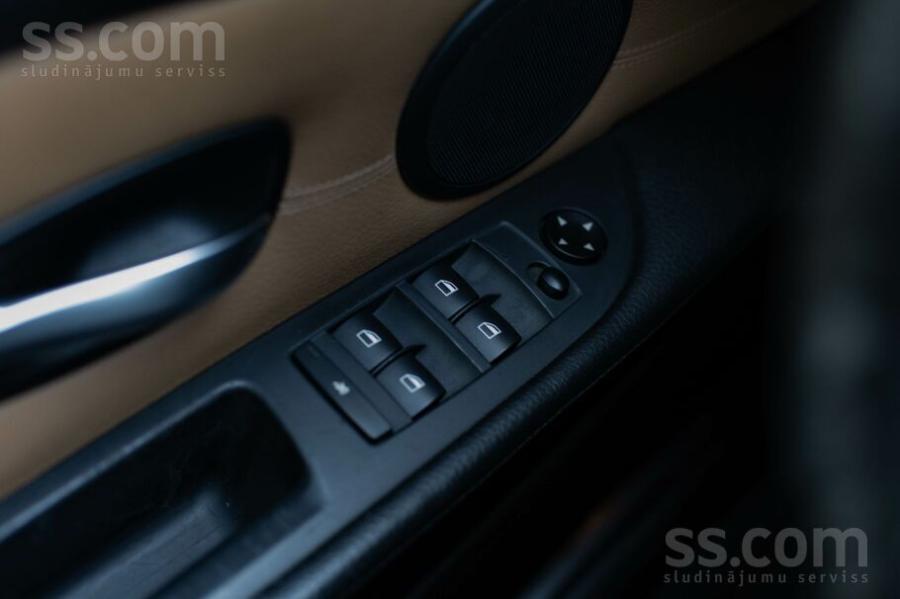 Melns BMW 525 2008 Rīga, ar dzinēja tilpumu 3.00 L un nobraukumu 320 tūkst. km par 6990 €, foto 14 vietnē AUTOMOTO.COM.LV
