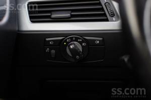 Melns BMW 525 2008 Rīga, ar dzinēja tilpumu 3.00 L un nobraukumu 320 tūkst. km par 6990 €, foto 15 vietnē AUTOMOTO.COM.LV