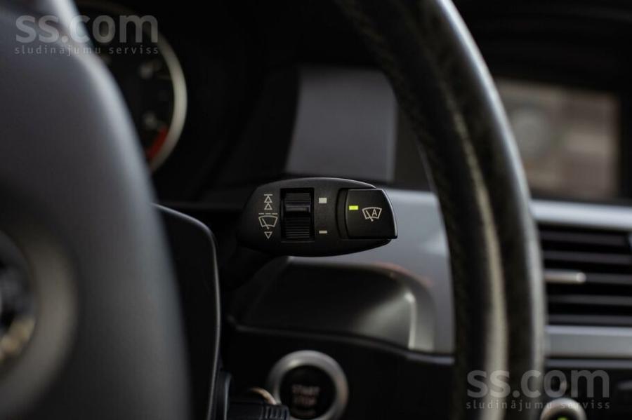Melns BMW 525 2008 Rīga, ar dzinēja tilpumu 3.00 L un nobraukumu 320 tūkst. km par 6990 €, foto 17 vietnē AUTOMOTO.COM.LV