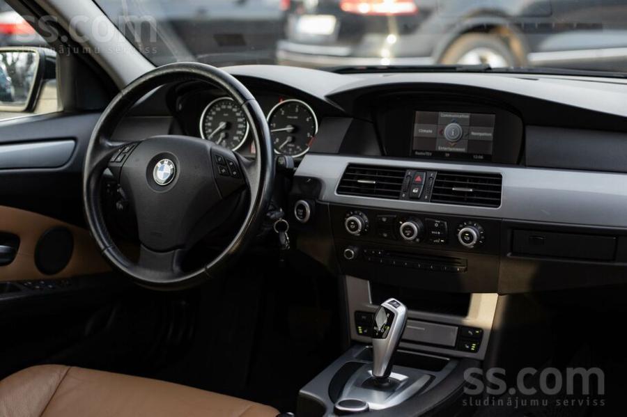 Melns BMW 525 2008 Rīga, ar dzinēja tilpumu 3.00 L un nobraukumu 320 tūkst. km par 6990 €, foto 28 vietnē AUTOMOTO.COM.LV