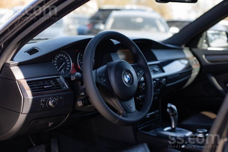 Melns BMW 525 2008 Rīga, ar dzinēja tilpumu 3.00 L un nobraukumu 398 tūkst. km par 6990 €, foto 14 vietnē AUTOMOTO.COM.LV