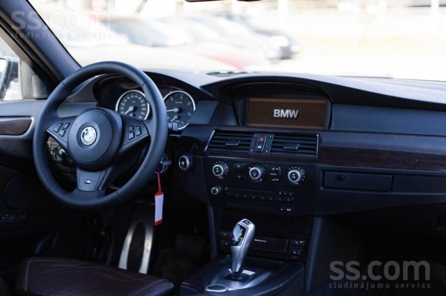 Melns BMW 525 2008 Rīga, ar dzinēja tilpumu 3.00 L un nobraukumu 398 tūkst. km par 6990 €, foto 28 vietnē AUTOMOTO.COM.LV