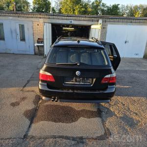 Black BMW 525 2008 in Riga, with an engine capacity of 3.00 L and mileage of 370 thousand km for 5700 €, photo 8 on AUTOMOTO.COM.LV
