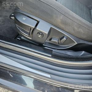 Black BMW 525 2008 in Riga, with an engine capacity of 3.00 L and mileage of 370 thousand km for 5700 €, photo 19 on AUTOMOTO.COM.LV