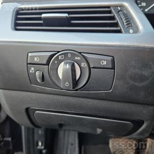 Black BMW 525 2008 in Riga, with an engine capacity of 3.00 L and mileage of 370 thousand km for 5700 €, photo 23 on AUTOMOTO.COM.LV