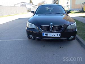 Melns BMW 525 2008 Liepāja, ar dzinēja tilpumu 3.00 L un nobraukumu 361 tūkst. km par 4450 €, foto  vietnē AUTOMOTO.COM.LV