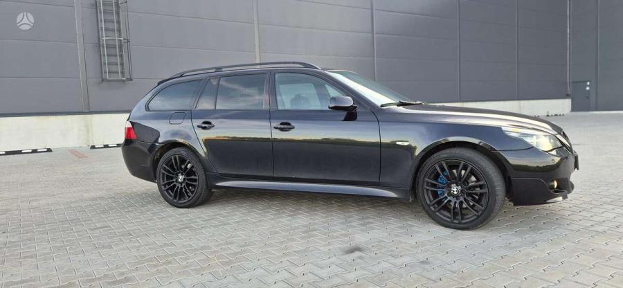 Black BMW 525 2008 in Siauliai, with an engine capacity of 2.99 L and mileage of 450 thousand km for 4900 €, photo 12 on AUTOMOTO.COM.LV