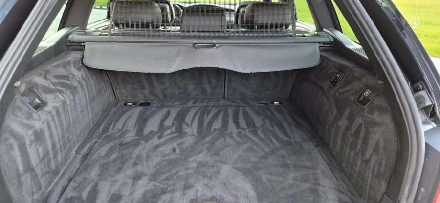 Black BMW 525 2008 in Siauliai, with an engine capacity of 2.99 L and mileage of 450 thousand km for 4900 €, photo 16 on AUTOMOTO.COM.LV