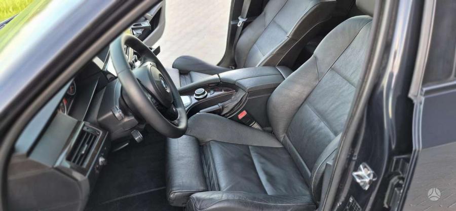 Black BMW 525 2008 in Siauliai, with an engine capacity of 2.99 L and mileage of 450 thousand km for 4900 €, photo 24 on AUTOMOTO.COM.LV