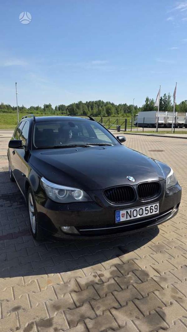 Melns BMW 525 2008 Šauļi, ar dzinēja tilpumu 2.99 L un nobraukumu 406 tūkst. km par 3850 €, foto 1 vietnē AUTOMOTO.COM.LV