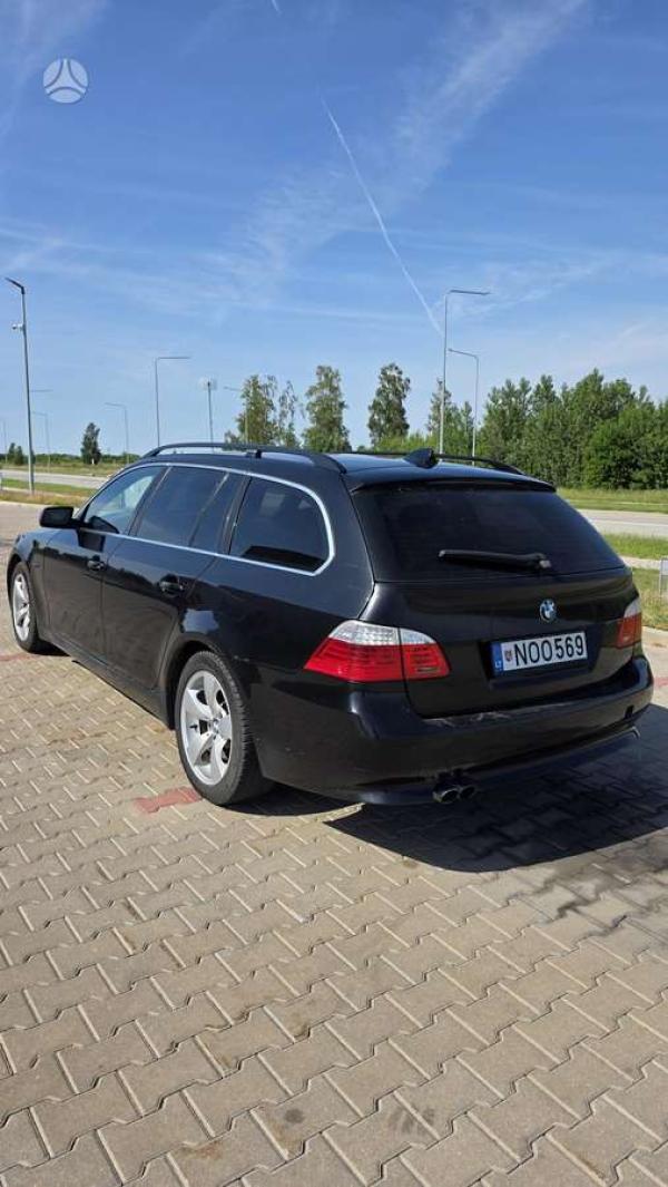Melns BMW 525 2008 Šauļi, ar dzinēja tilpumu 2.99 L un nobraukumu 406 tūkst. km par 3850 €, foto 4 vietnē AUTOMOTO.COM.LV