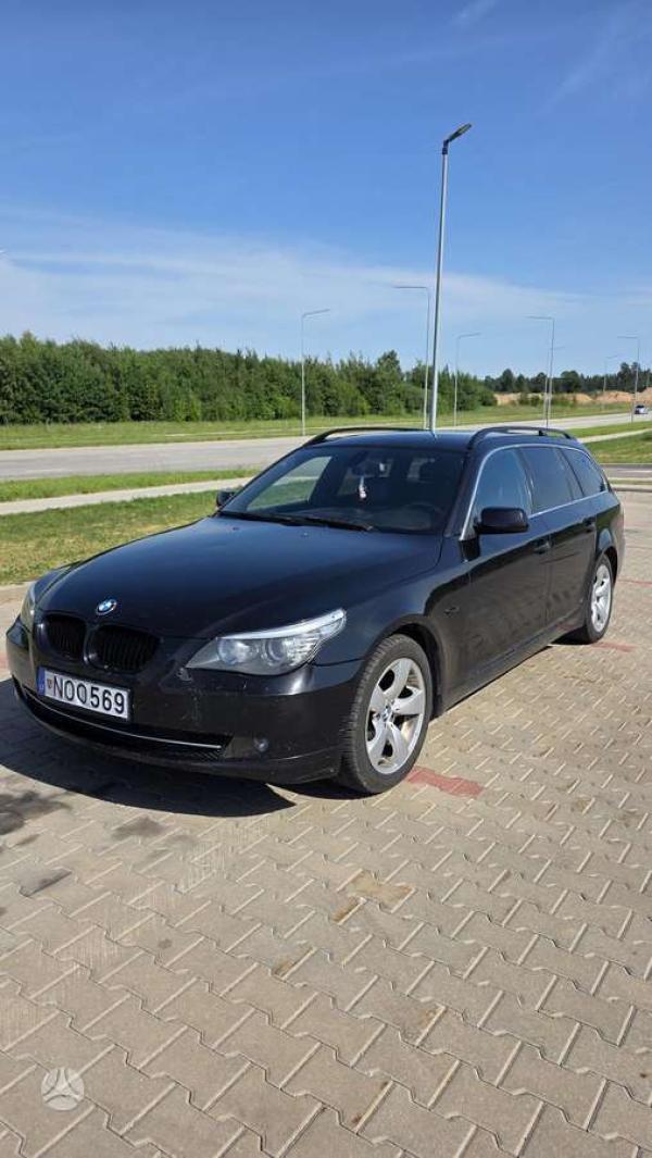 Melns BMW 525 2008 Šauļi, ar dzinēja tilpumu 2.99 L un nobraukumu 406 tūkst. km par 3850 €, foto 5 vietnē AUTOMOTO.COM.LV