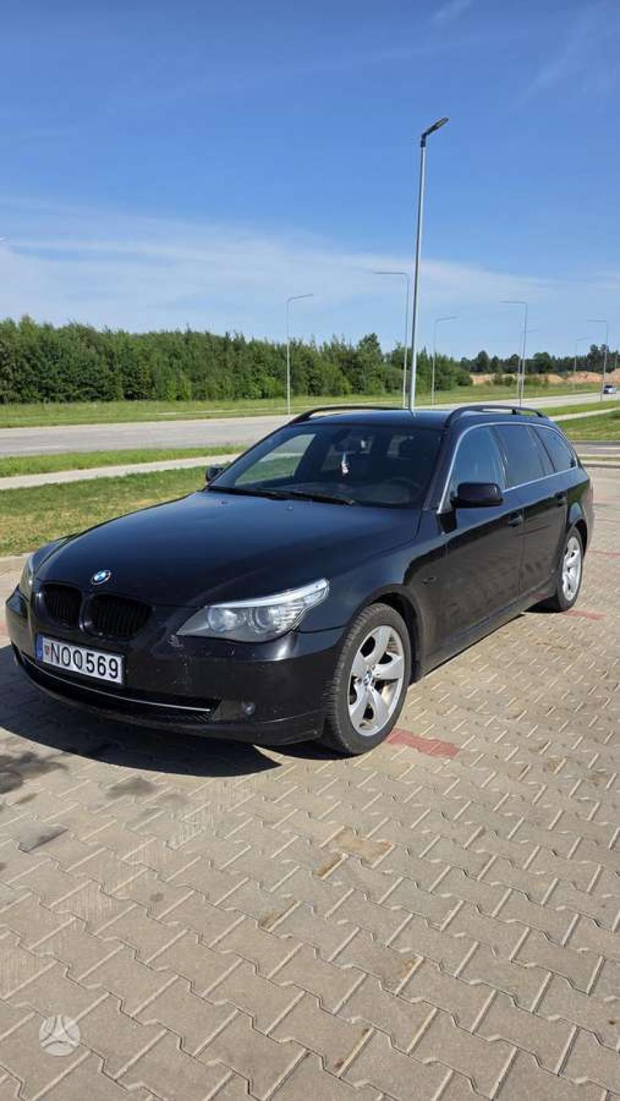 Melns BMW 525 2008 Šauļi, ar dzinēja tilpumu 2.99 L un nobraukumu 406 tūkst. km par 3850 €, foto 6 vietnē AUTOMOTO.COM.LV
