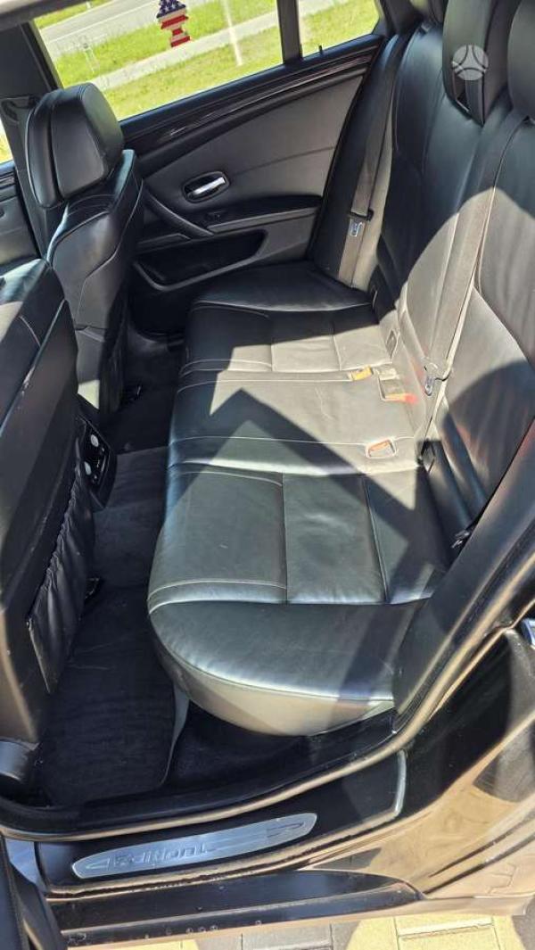 Melns BMW 525 2008 Šauļi, ar dzinēja tilpumu 2.99 L un nobraukumu 406 tūkst. km par 3850 €, foto 9 vietnē AUTOMOTO.COM.LV