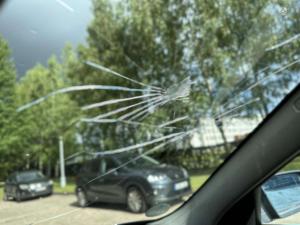 Melns BMW 525 2008 Viļņa, ar dzinēja tilpumu 3.00 L un nobraukumu 299 tūkst. km par 2100 €, foto 8 vietnē AUTOMOTO.COM.LV