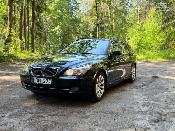 Melns BMW 525 2008 Kauņa, ar dzinēja tilpumu 3.00 L un nobraukumu 400 tūkst. km par 2690 €, foto 5 vietnē AUTOMOTO.COM.LV