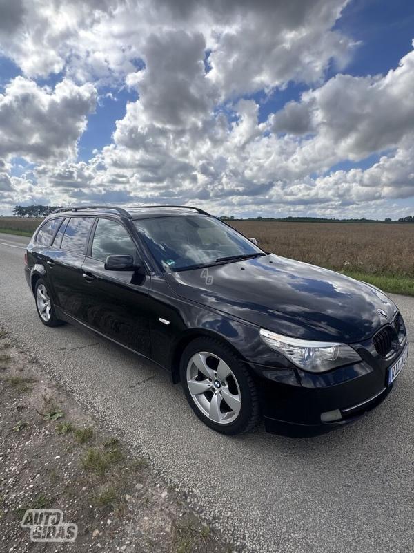 Melns BMW 525 2008 Šakiai, ar dzinēja tilpumu 3.00 L un nobraukumu 369 tūkst. km par 3900 €, foto 2 vietnē AUTOMOTO.COM.LV