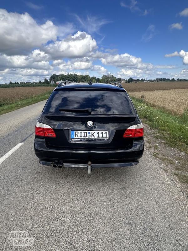 Melns BMW 525 2008 Šakiai, ar dzinēja tilpumu 3.00 L un nobraukumu 369 tūkst. km par 3900 €, foto 4 vietnē AUTOMOTO.COM.LV