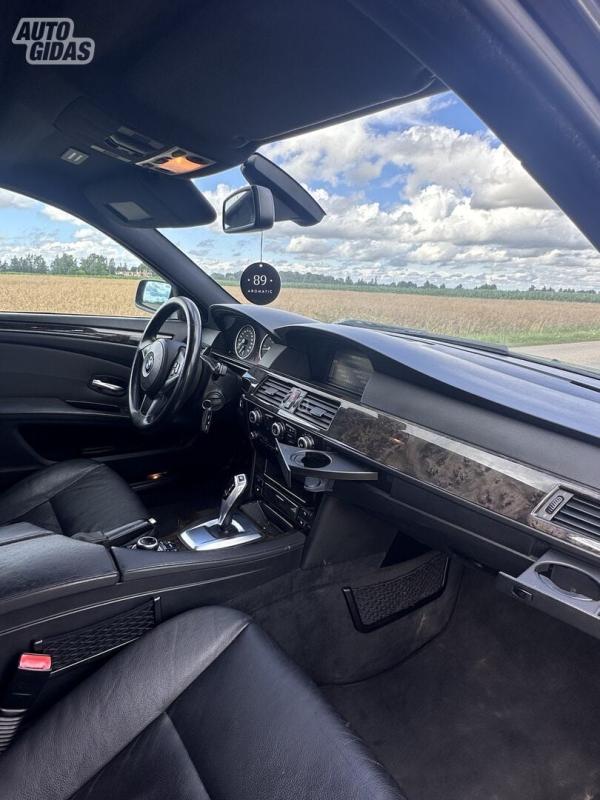 Melns BMW 525 2008 Šakiai, ar dzinēja tilpumu 3.00 L un nobraukumu 369 tūkst. km par 3900 €, foto 8 vietnē AUTOMOTO.COM.LV