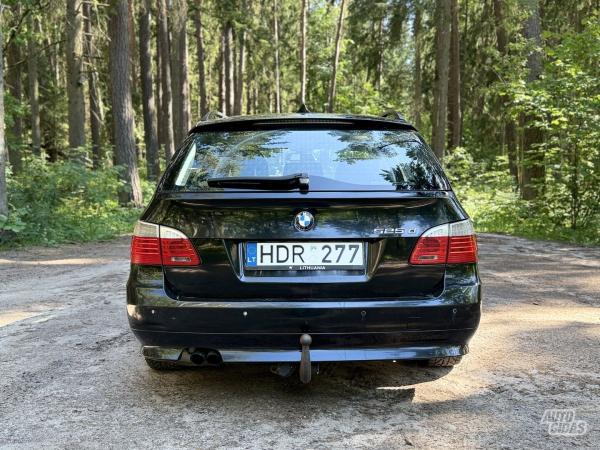 Melns BMW 525 2008 Kauņa, ar dzinēja tilpumu 3.00 L un nobraukumu 400 tūkst. km par 2690 €, foto 5 vietnē AUTOMOTO.COM.LV