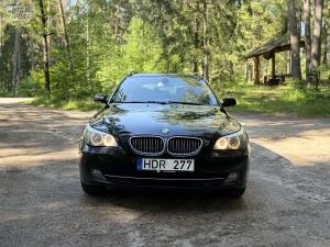 Melns BMW 525 2008 Kauņa, ar dzinēja tilpumu 3.00 L un nobraukumu 400 tūkst. km par 2690 €, foto 7 vietnē AUTOMOTO.COM.LV