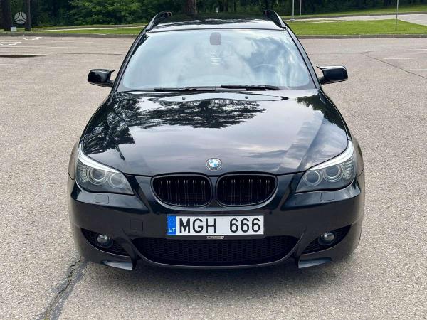 Black BMW 525 2008 in Druskininkai, with an engine capacity of 2.99 L and mileage of 344 thousand km for 5800 €, photo 2 on AUTOMOTO.COM.LV