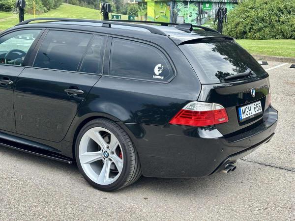 Black BMW 525 2008 in Druskininkai, with an engine capacity of 2.99 L and mileage of 344 thousand km for 5800 €, photo 5 on AUTOMOTO.COM.LV