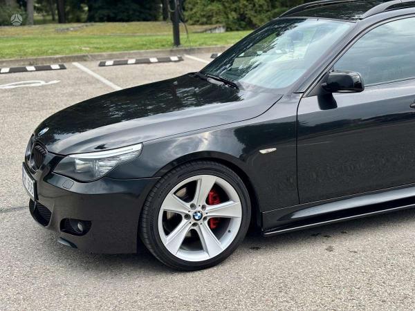 Black BMW 525 2008 in Druskininkai, with an engine capacity of 2.99 L and mileage of 344 thousand km for 5800 €, photo 7 on AUTOMOTO.COM.LV