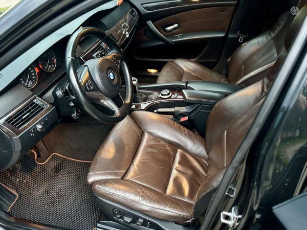 Black BMW 525 2008 in Druskininkai, with an engine capacity of 2.99 L and mileage of 344 thousand km for 5800 €, photo 9 on AUTOMOTO.COM.LV