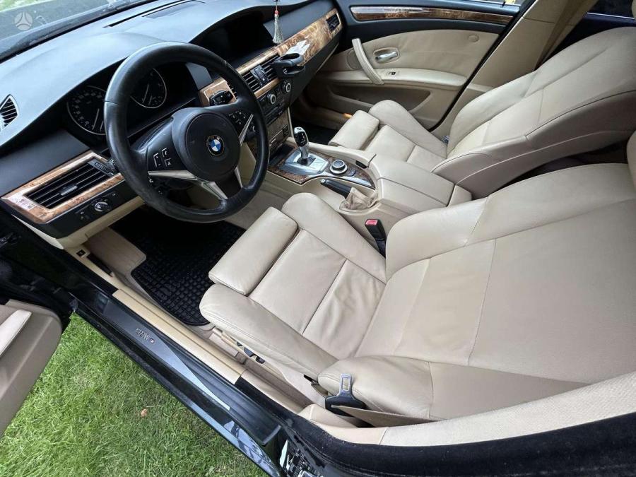 Melns BMW 525 2008 Kauņa, ar dzinēja tilpumu 2.99 L un nobraukumu 331 tūkst. km par 4990 €, foto 16 vietnē AUTOMOTO.COM.LV