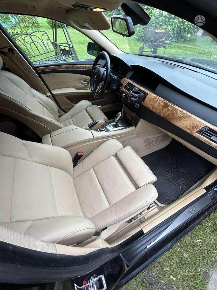 Melns BMW 525 2008 Kauņa, ar dzinēja tilpumu 2.99 L un nobraukumu 331 tūkst. km par 4990 €, foto 23 vietnē AUTOMOTO.COM.LV