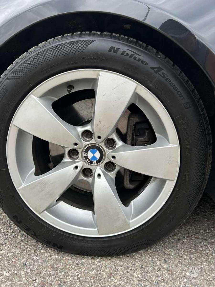 Melns BMW 525 2008 Kauņa, ar dzinēja tilpumu 2.99 L un nobraukumu 331 tūkst. km par 4990 €, foto 26 vietnē AUTOMOTO.COM.LV