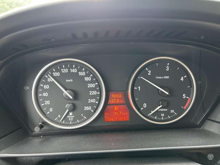 Melns BMW 525 2008 Kauņa, ar dzinēja tilpumu 2.99 L un nobraukumu 331 tūkst. km par 4990 €, foto 27 vietnē AUTOMOTO.COM.LV
