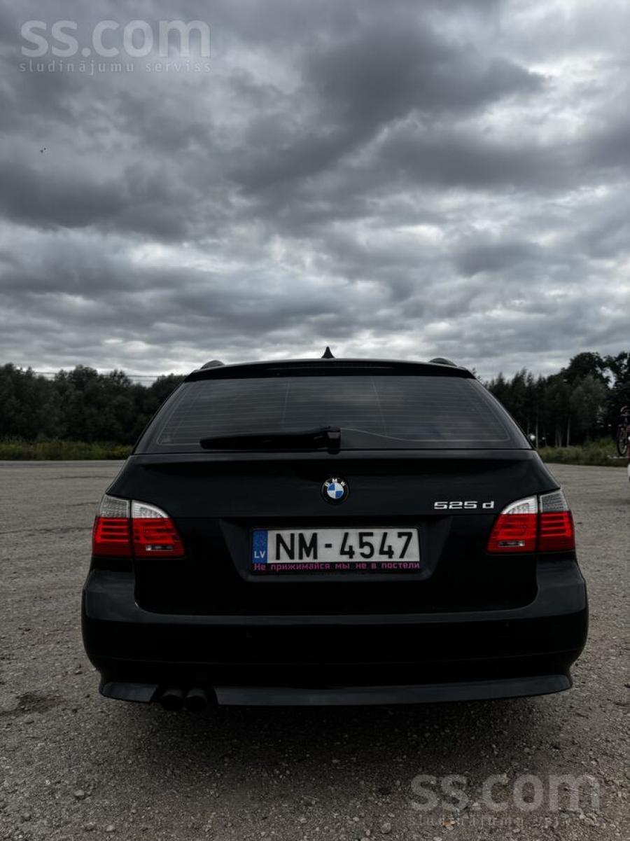 Black BMW 525 2008 in Riga, with an engine capacity of 3.00 L and mileage of 377 thousand km for 5150 €, photo 3 on AUTOMOTO.COM.LV