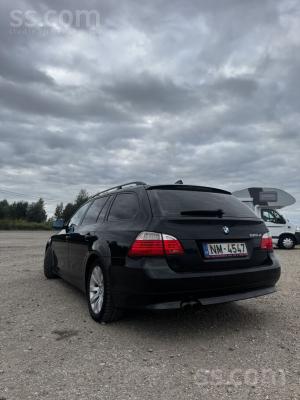Black BMW 525 2008 in Riga, with an engine capacity of 3.00 L and mileage of 377 thousand km for 5150 €, photo 4 on AUTOMOTO.COM.LV