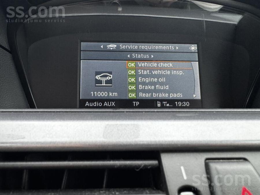 Black BMW 525 2008 in Riga, with an engine capacity of 3.00 L and mileage of 377 thousand km for 5150 €, photo 12 on AUTOMOTO.COM.LV