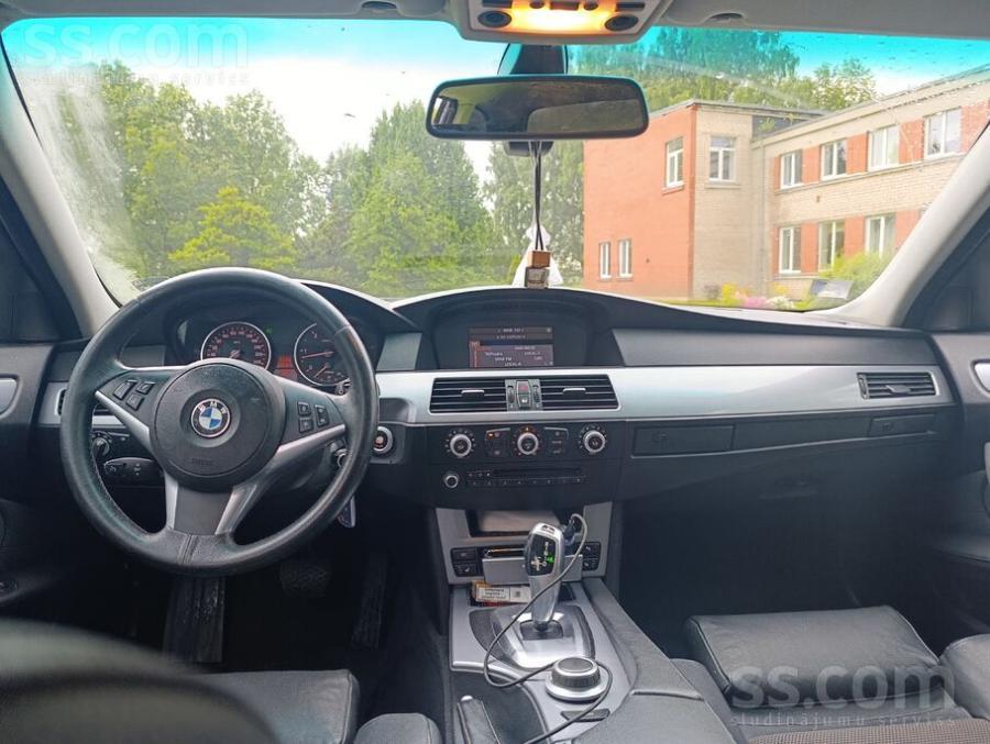 Melns BMW 525 2008 Bauska, ar dzinēja tilpumu 3.00 L un nobraukumu 415 tūkst. km par 4100 €, foto 9 vietnē AUTOMOTO.COM.LV