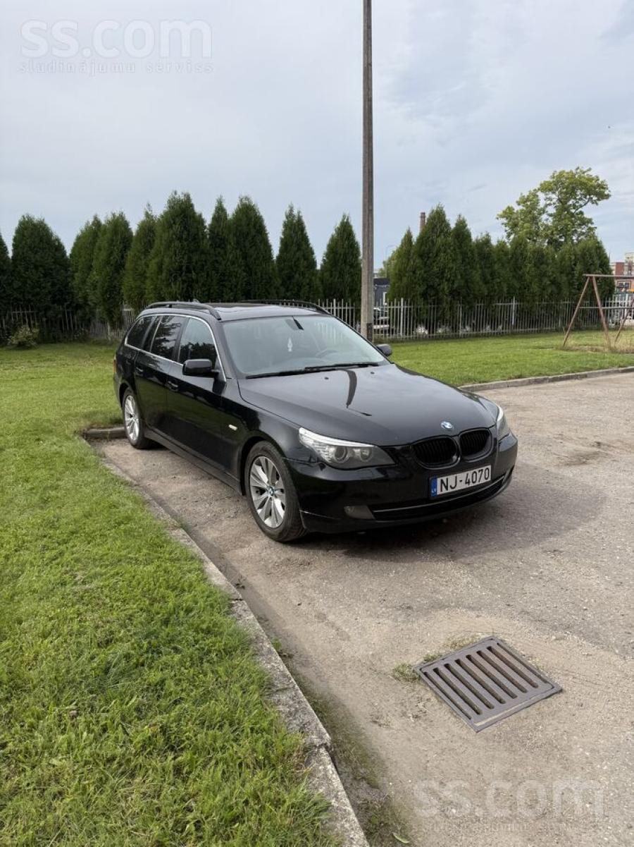 Черный БМВ 525 2008 в Елгава, объемом двигателя 3.00 л и пробегом 342 тыс. км за 3100 €, фото 5 на AUTOMOTO.COM.LV