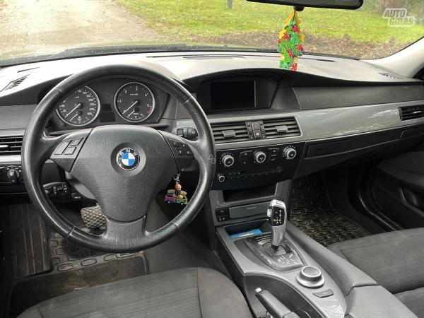 Black BMW 525 2008 in Ariogala, with an engine capacity of 3.00 L and mileage of 496 thousand km for 1750 €, photo 6 on AUTOMOTO.COM.LV
